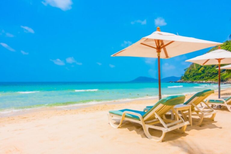 40 Fun Places to Go By Yourself to Double Your Happiness - Matchless Daily